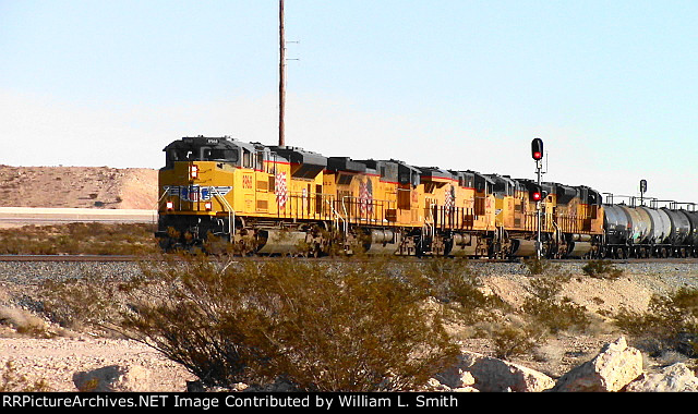 WB Manifest Frt at Erie NV W-MdTrnSlv-Pshr -3
